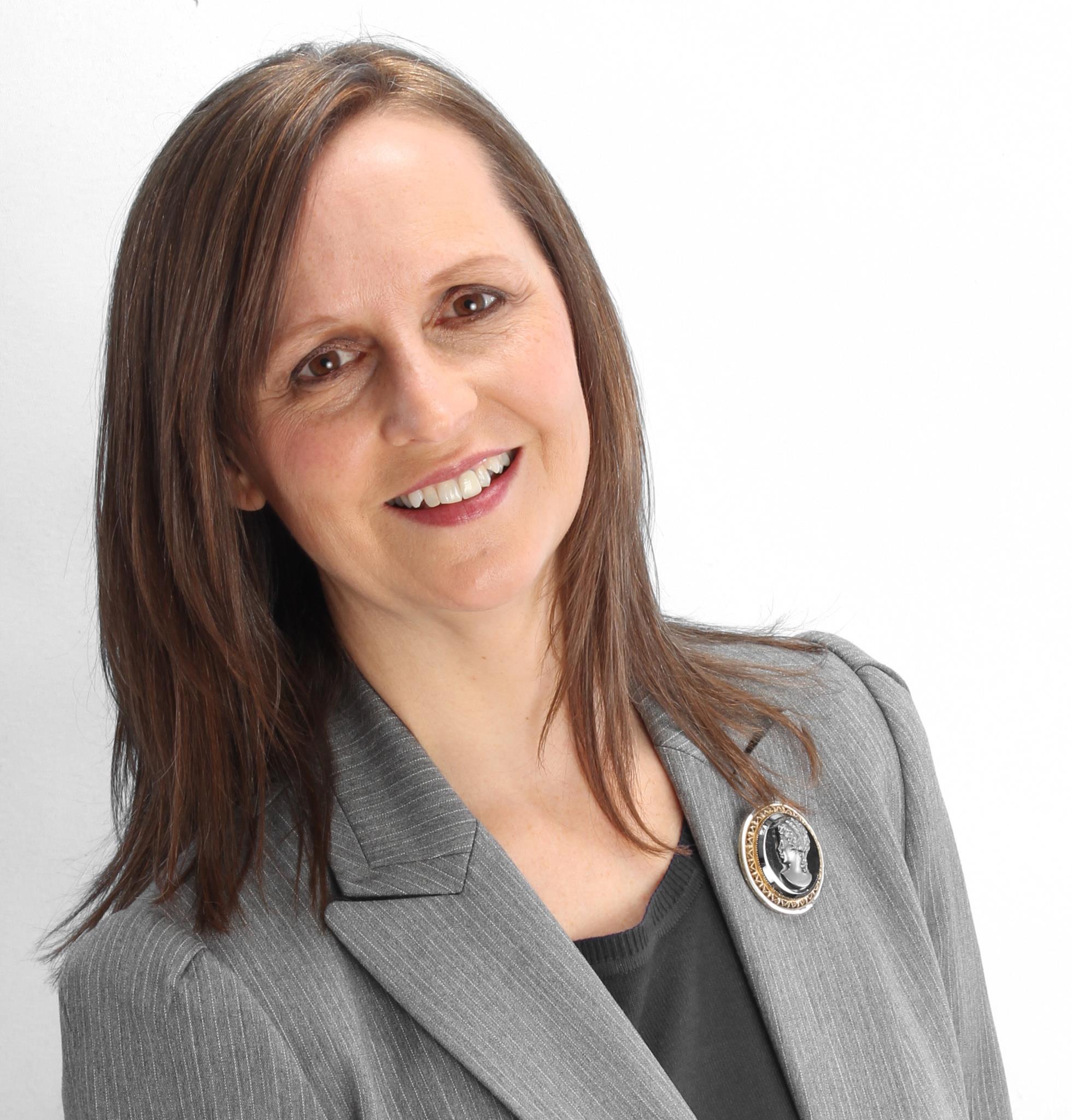 BYOG Day 22 - Overcome Fear And Help Clients Buy - Lisa Robbin Young